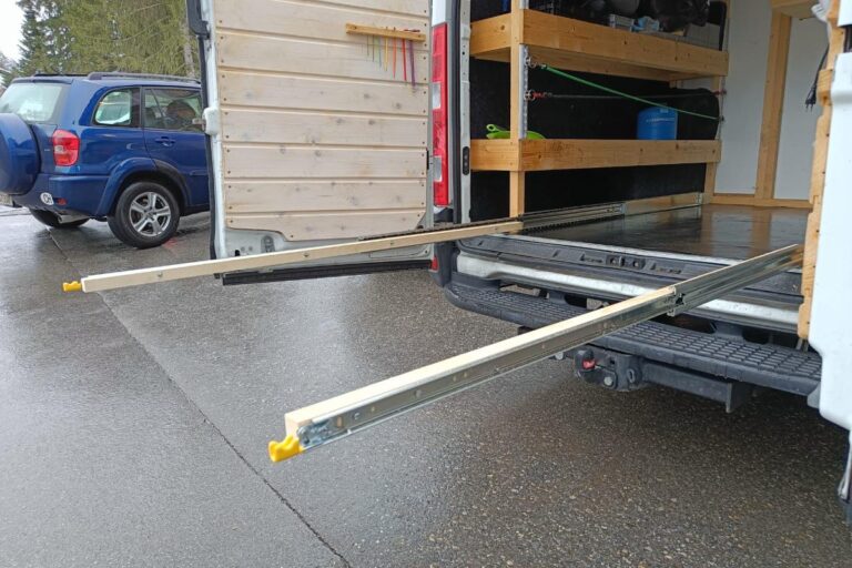 Schwerlastauszug im Camper selbst bauen | Einbau & Material